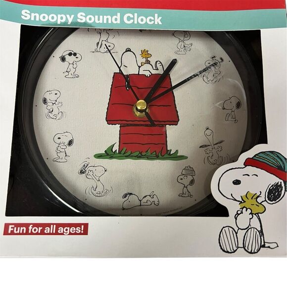Peanuts | Accents | Peanuts Snoopy Sound Clock With Linus Lucy Chime ...